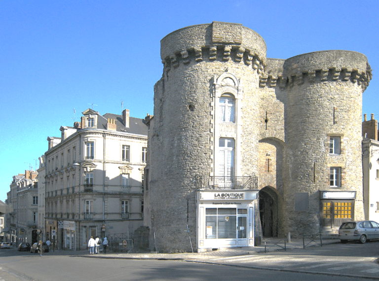 N°1 Guide Touristique Laval - Visite de Groupe - Guides France