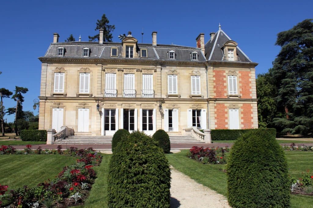 N°1 Visite Guidée Gradignan (2h) - Guides de France