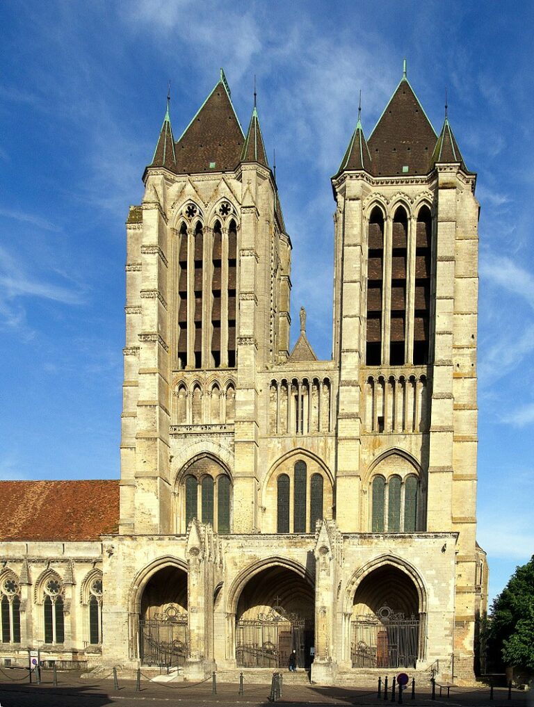 N°1 Guide Touristique Noyon - Visite de Groupe - Guides France