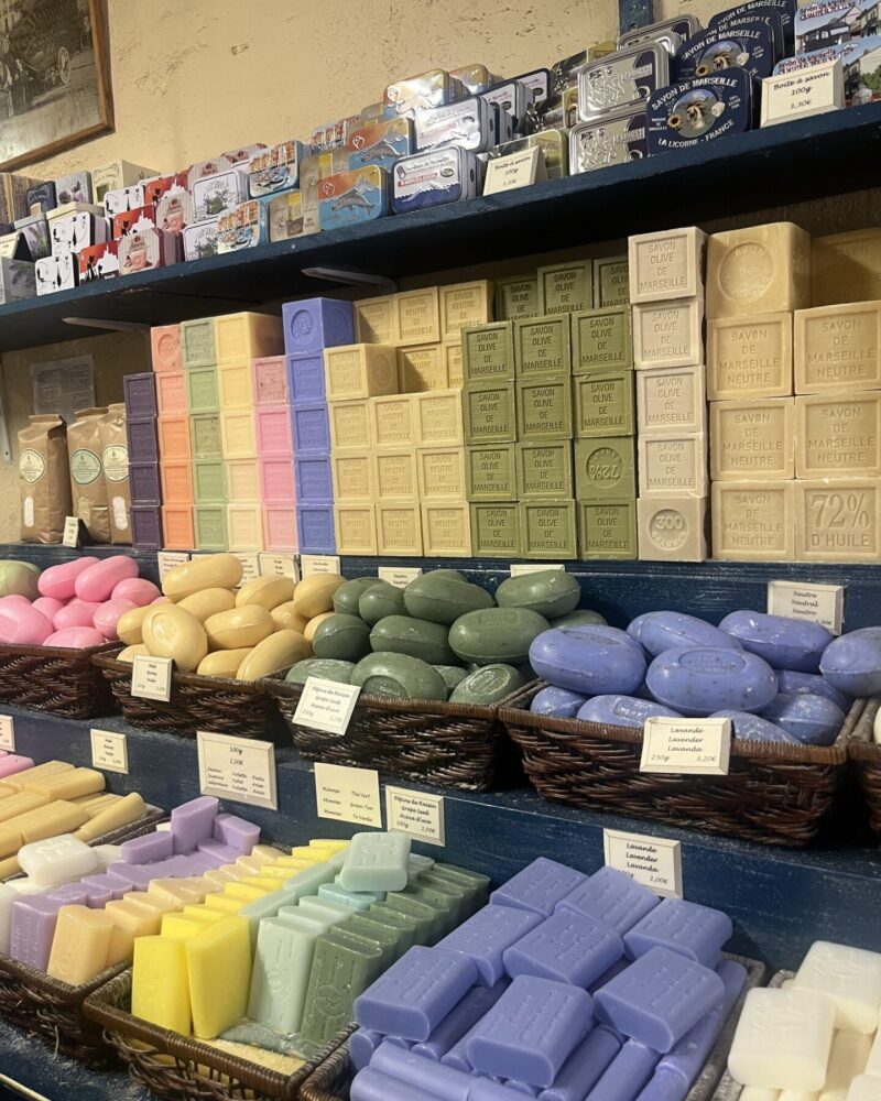 Savon Marseille : Savonnerie la Licorne - N°1 à Marseille - Guides France